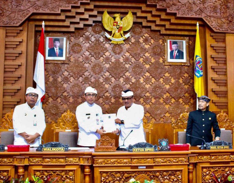Sidang Paripurna Dprd Kota Denpasar Ke12 Wali Kota Denpasar Jaya