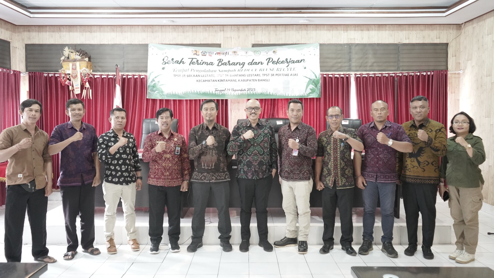 Wakil Bupati Bangli Hadiri Serah Terima Barang dan Pekerjaan TPS 3R Untuk 3 Desa di Kecamatan ...