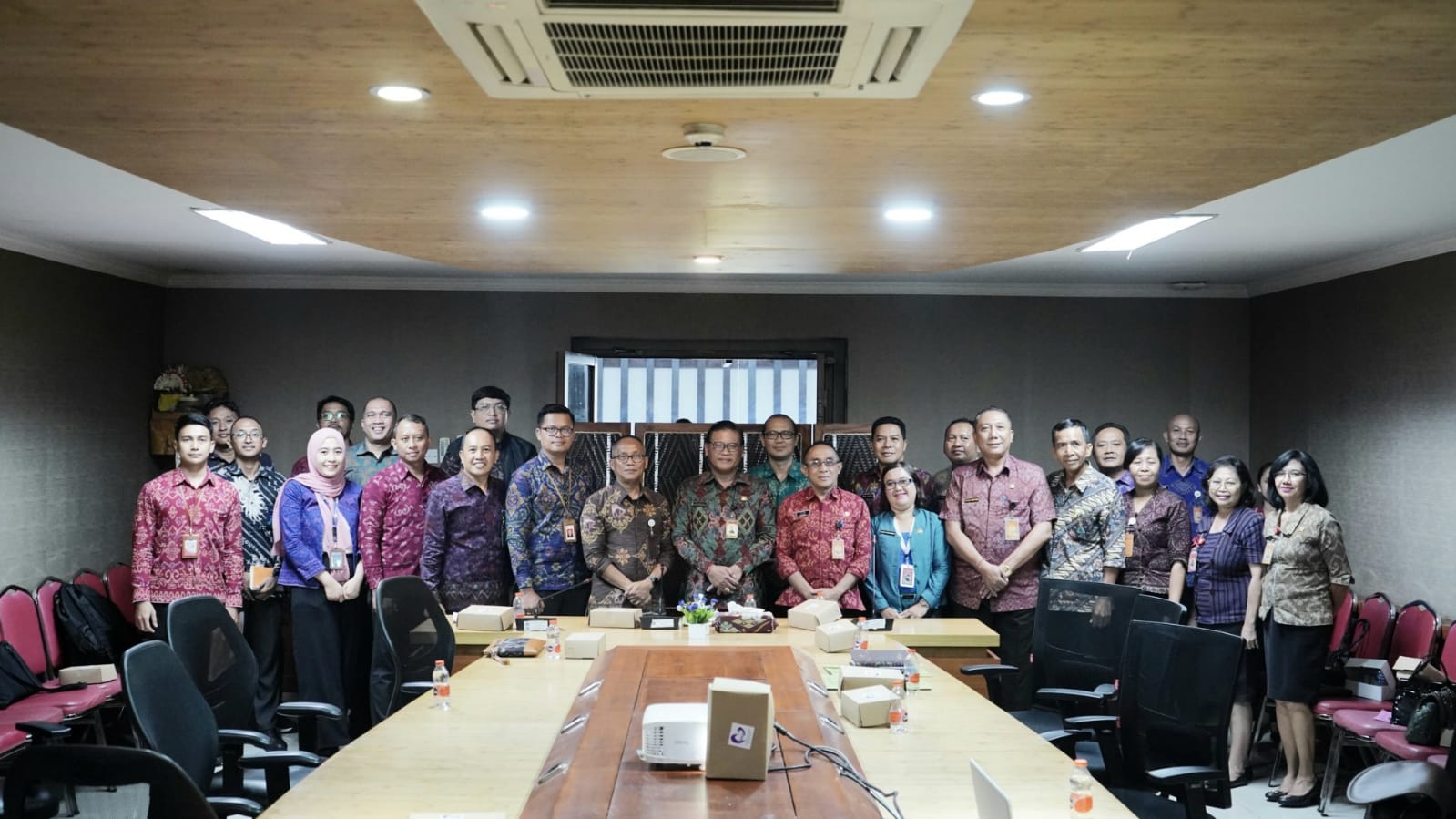 Dukung Optimalisasi Capaian Layanan Bidang Jasa Keuangan Daerah, Pemkot Denpasar Gelar Rapat ...